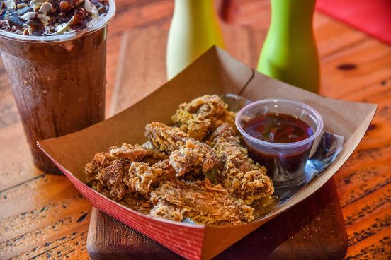 Best places to try mouth-watering chicken wings in Qatar - Hyak Qatar ...